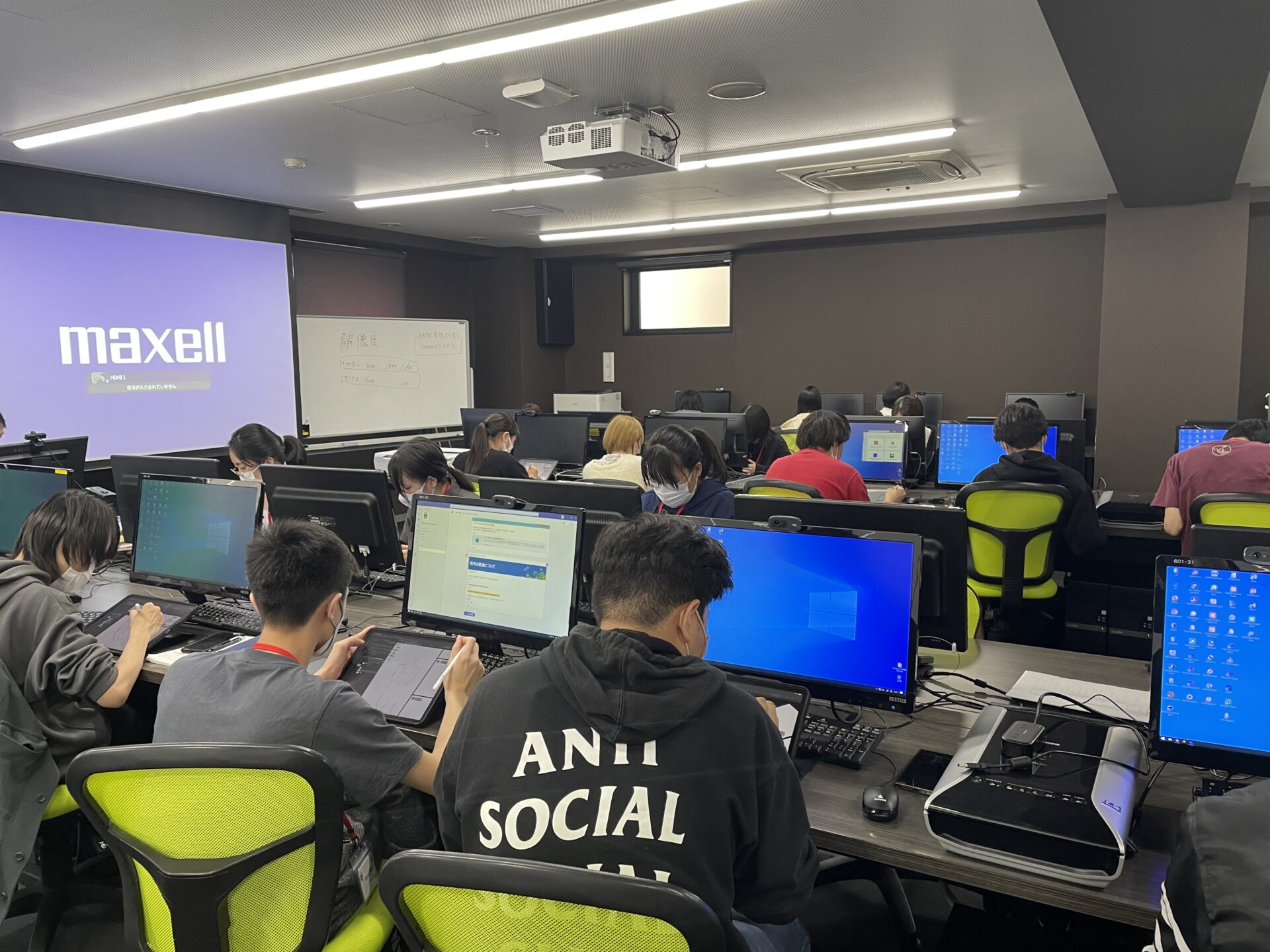 新入生集中講義 コミックイラスト＆マンガ専攻 | 大阪テック｜OCA大阪デザイン＆テクノロジー専門学校